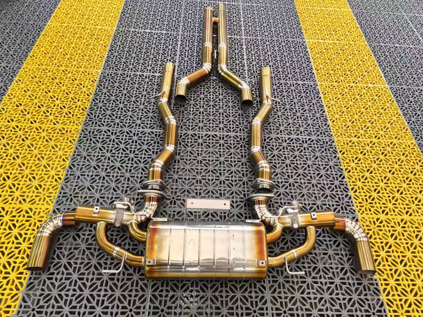 Aston Martin DB11 V8 Valvetronic Exhaust System – FF Exhaust Shop